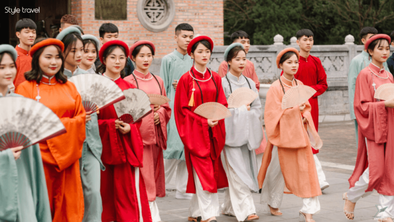 Exploring the Beauty of Vietnamese Traditional Clothing